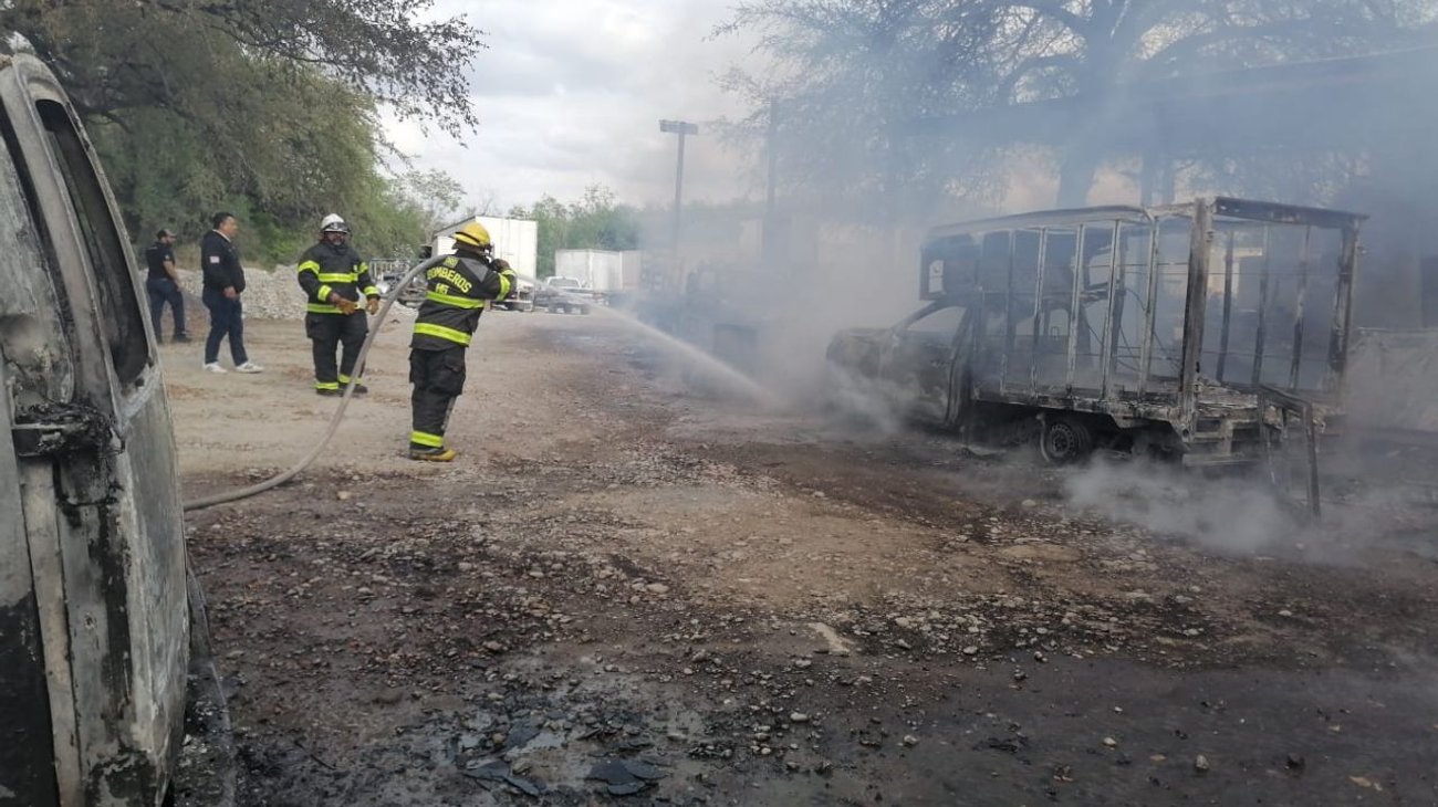 Explosión de autotanque de diésel moviliza equipos de rescate en ...